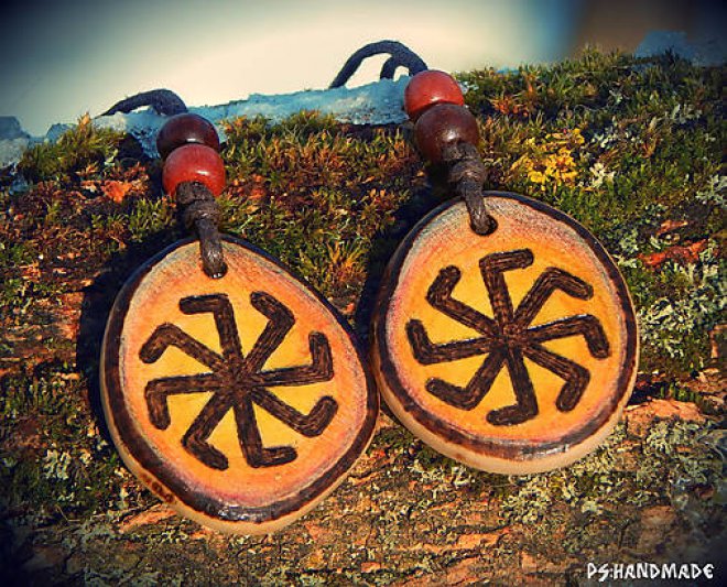 Kolovrat // Swastika - prastarý znak šťastia a hojnosti / Azraelangelo ...