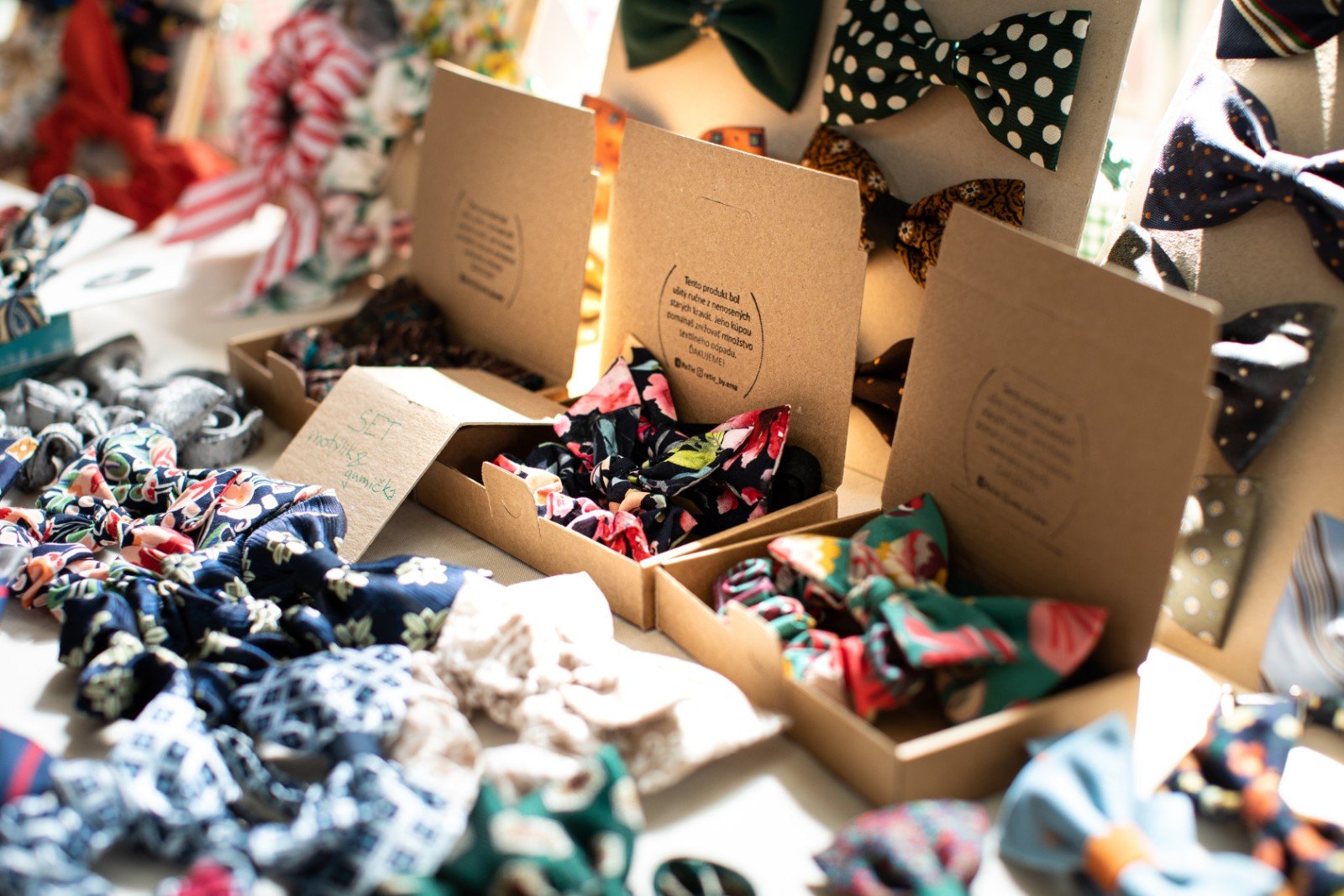 3 tipy, ako prežiť trhy lepšie (nielen) pre introvertov / RETIE / SAShE.sk