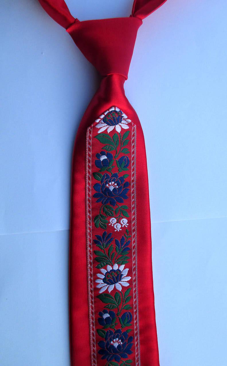 Kravata FOLK (červená) / Tanja.L - SAShE.sk