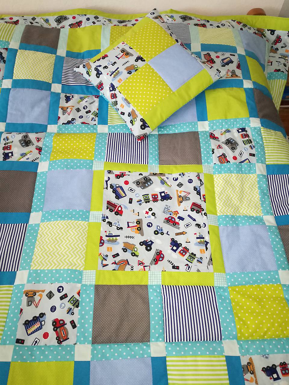 Patchwork deka 200x125cm a vankúš 40x40cm 2. / LuGkaEmY - SAShE.sk