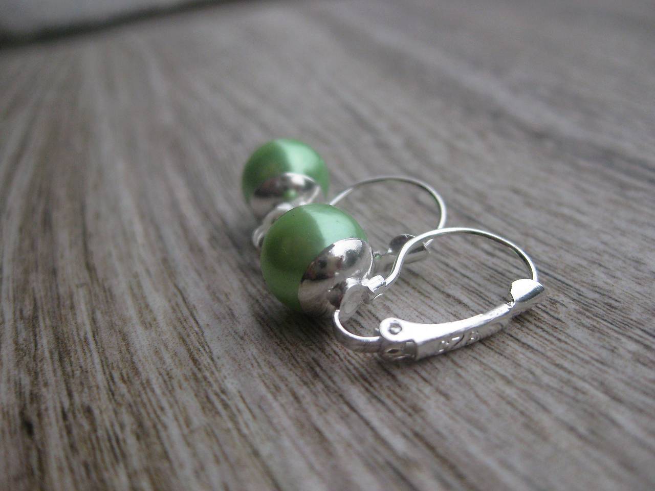 Perly visiace - striebro 925 (Svetlo zelené perly, č.1789) / TARRA ...