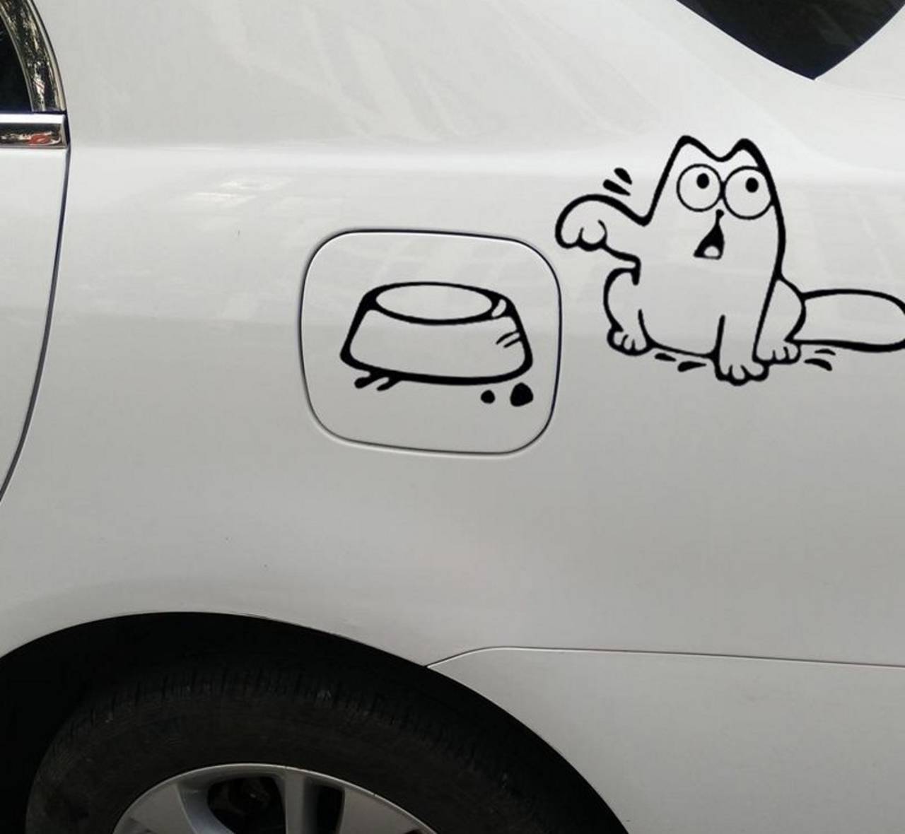 Vtipné nálepky na auto - Hladná mačka (Červená) / eNALEPKY - SAShE.sk