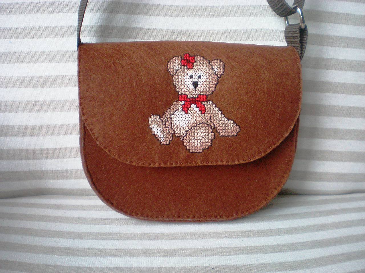 Moja prvá kabelka (Macík) / Mary_Handmade - SAShE.sk