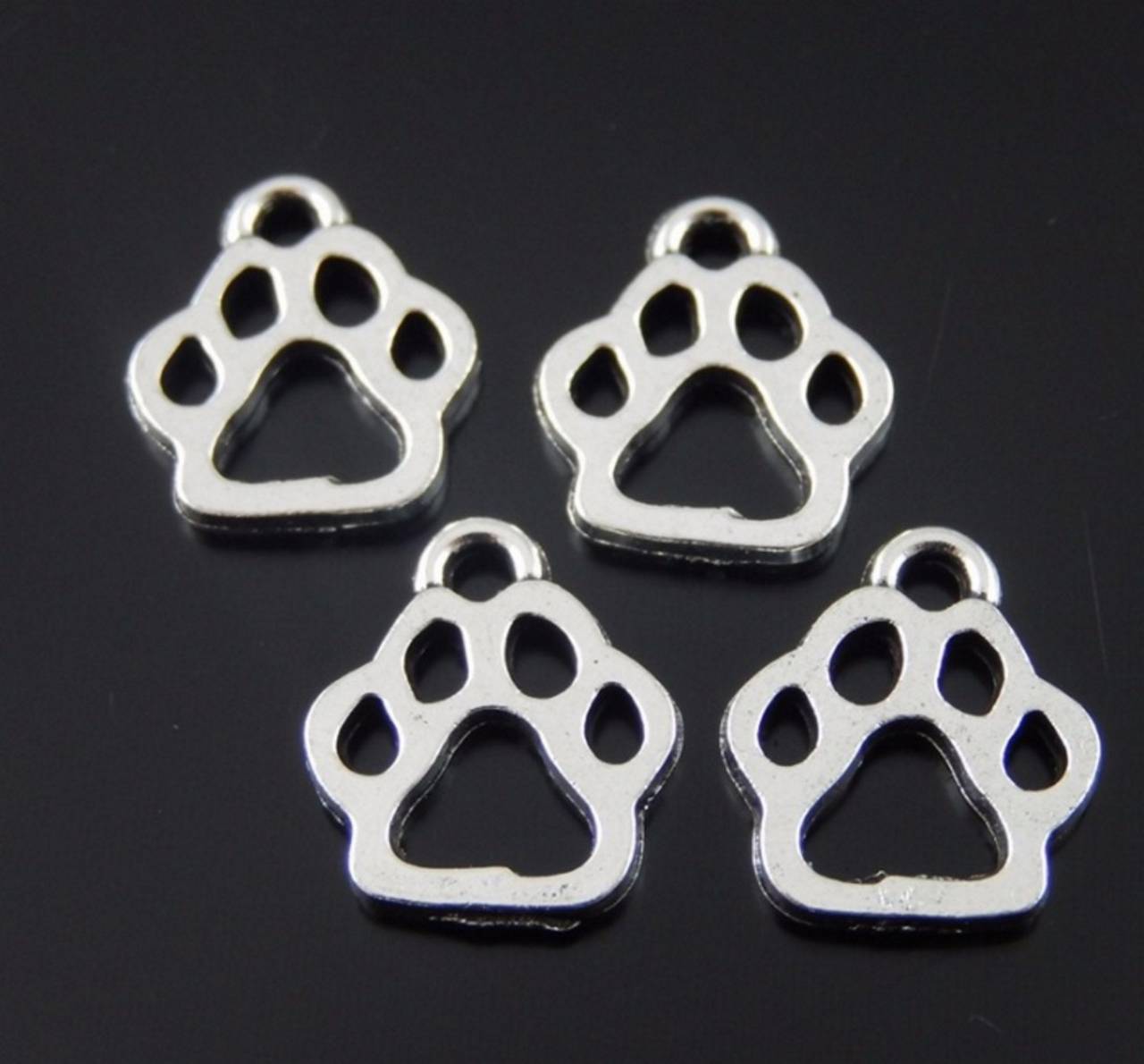 Prívesok labka / wera.wera - SAShE.sk