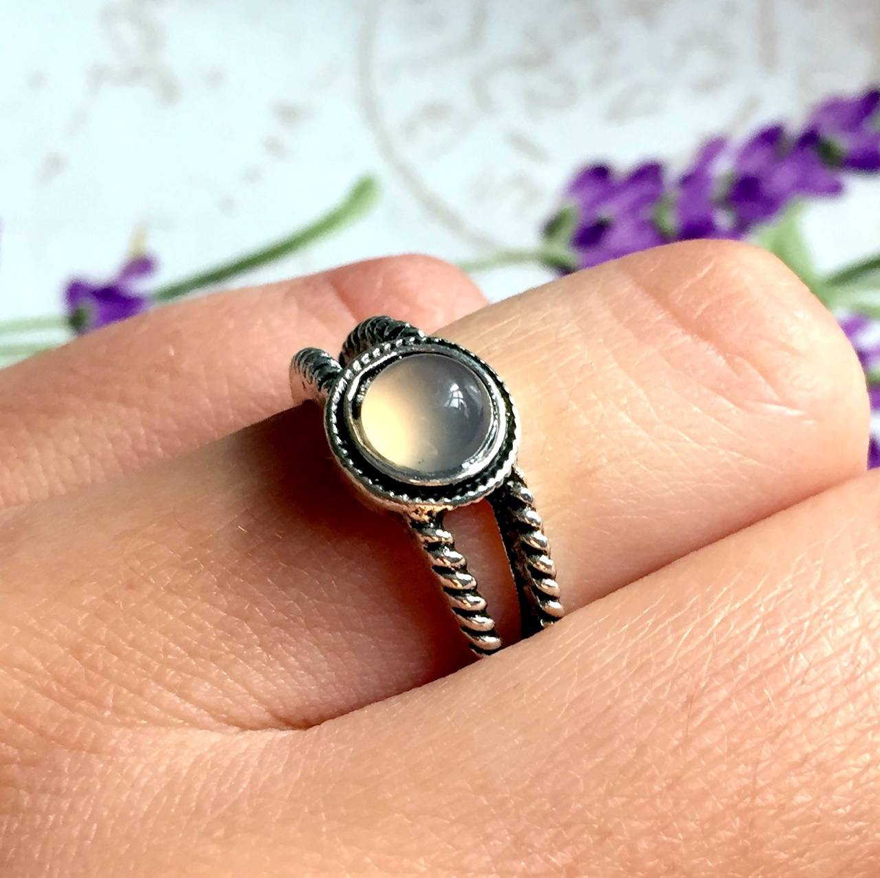 Delicate Grey Agate Ring / Jemný vintage prsteň so šedým achátom /1175 ...