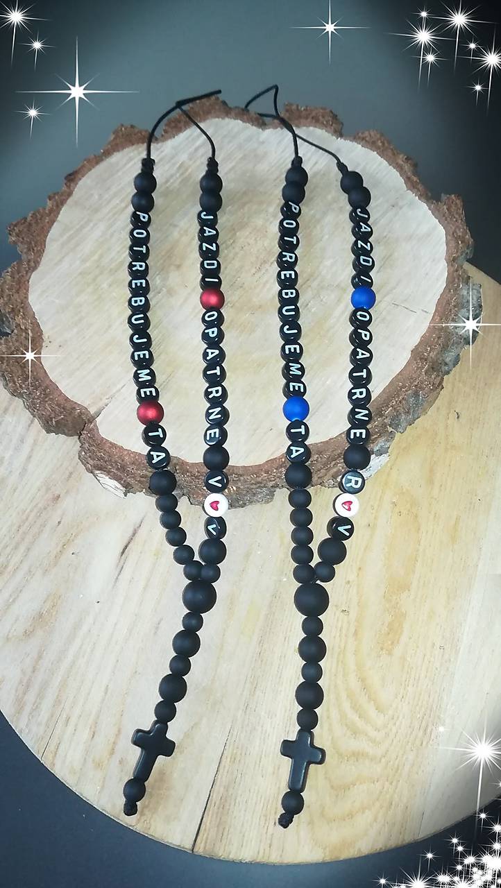 Prívesok alebo amulet do auta na želanie s textom menom alebo dátumom ...