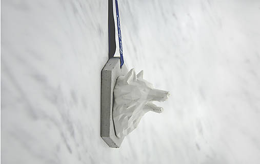 Betónová busta Wolf (Modrá) / raw_design - SAShE.sk