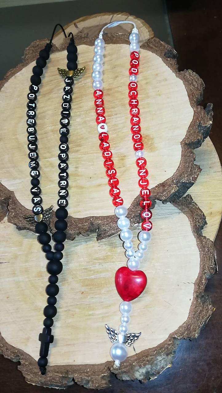 Prívesok alebo amulet do auta na želanie s textom menom alebo dátumom ...