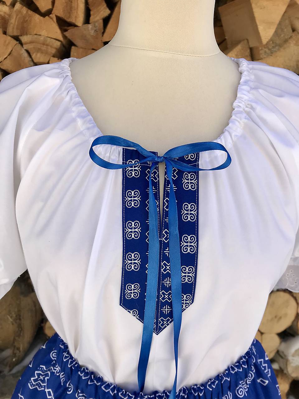 Folklórny dámsky kroj Čičmany modré / myM.I.a - SAShE.sk