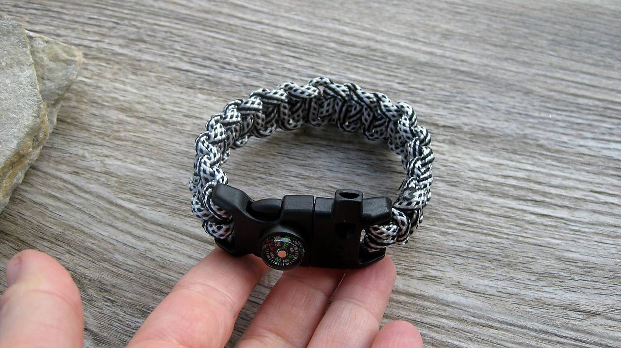 Survival paracord náramok 3 v 1 chlapčenský (čierno biely č. 3086 ...