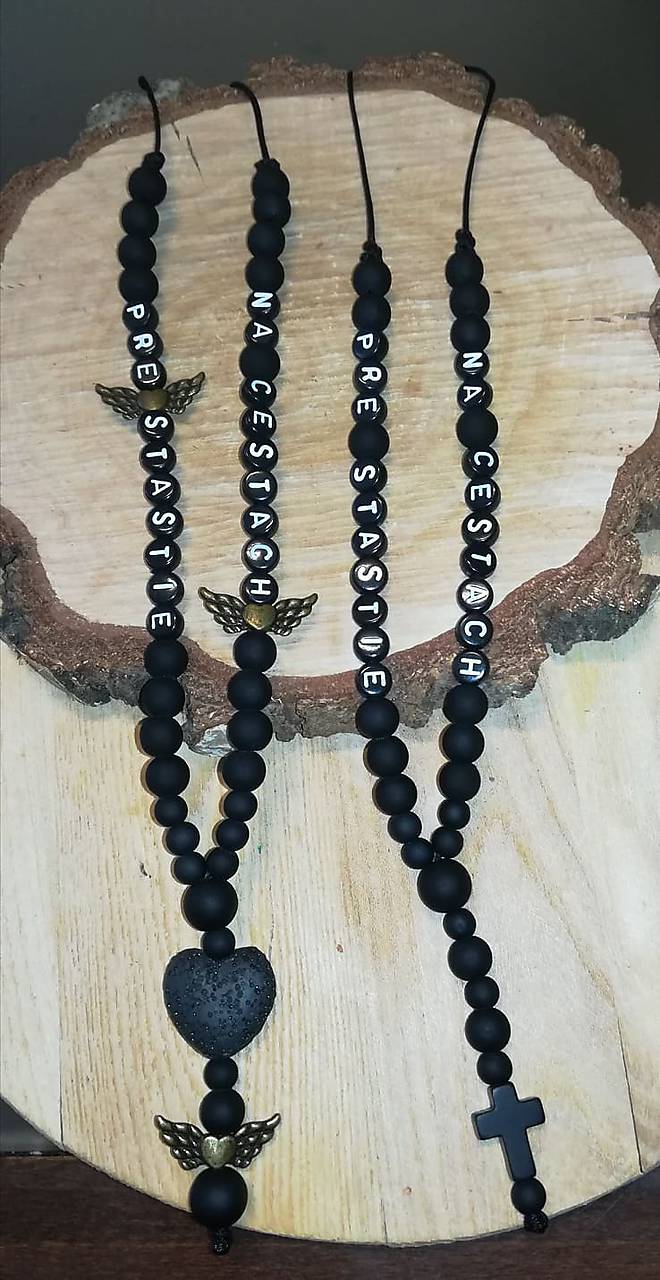 Prívesok alebo amulet do auta na želanie s textom menom alebo dátumom ...