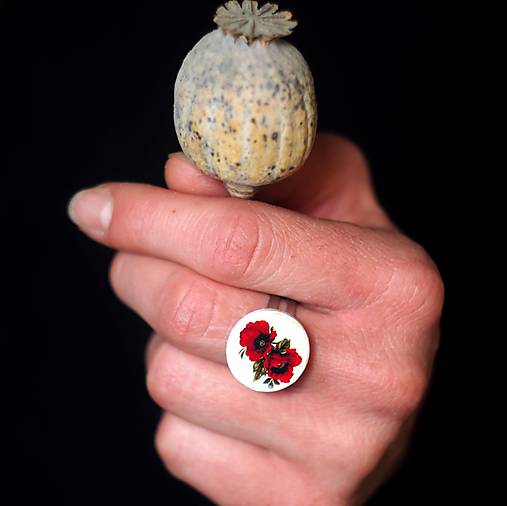 Drevený prsteň biely Divý mak / DaLeaSperky - SAShE.sk