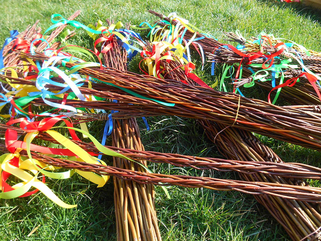 Veľkonočné korbáče (sada 4 kusov) (80-85cm) / Elicka - SAShE.sk
