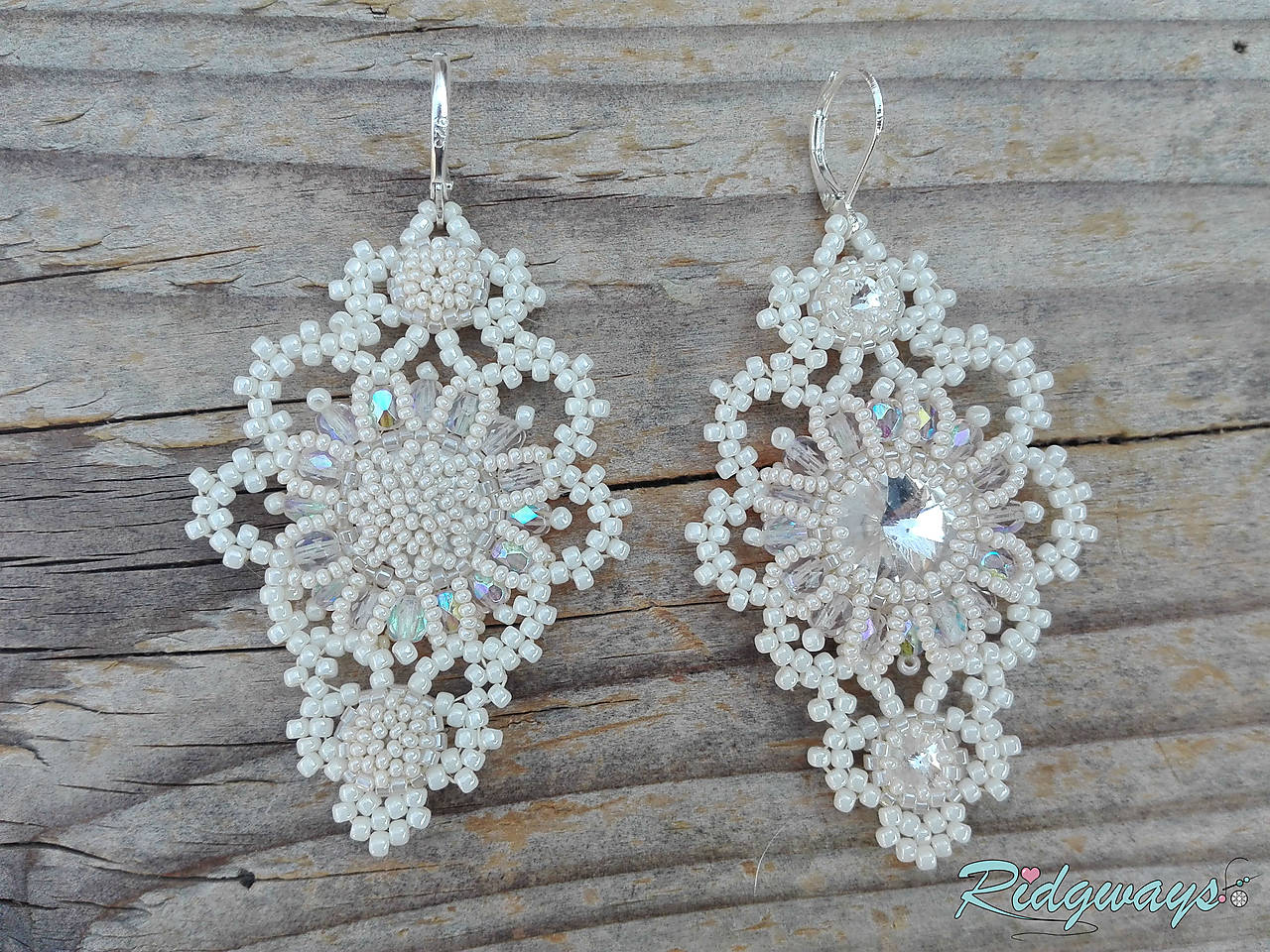 Swarovski v čipke ukrytý... (Ivory) / Ridgways - SAShE.sk