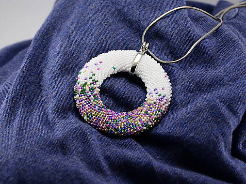 Háčkovaný prívesok Donut Heather / evelyna - SAShE.sk