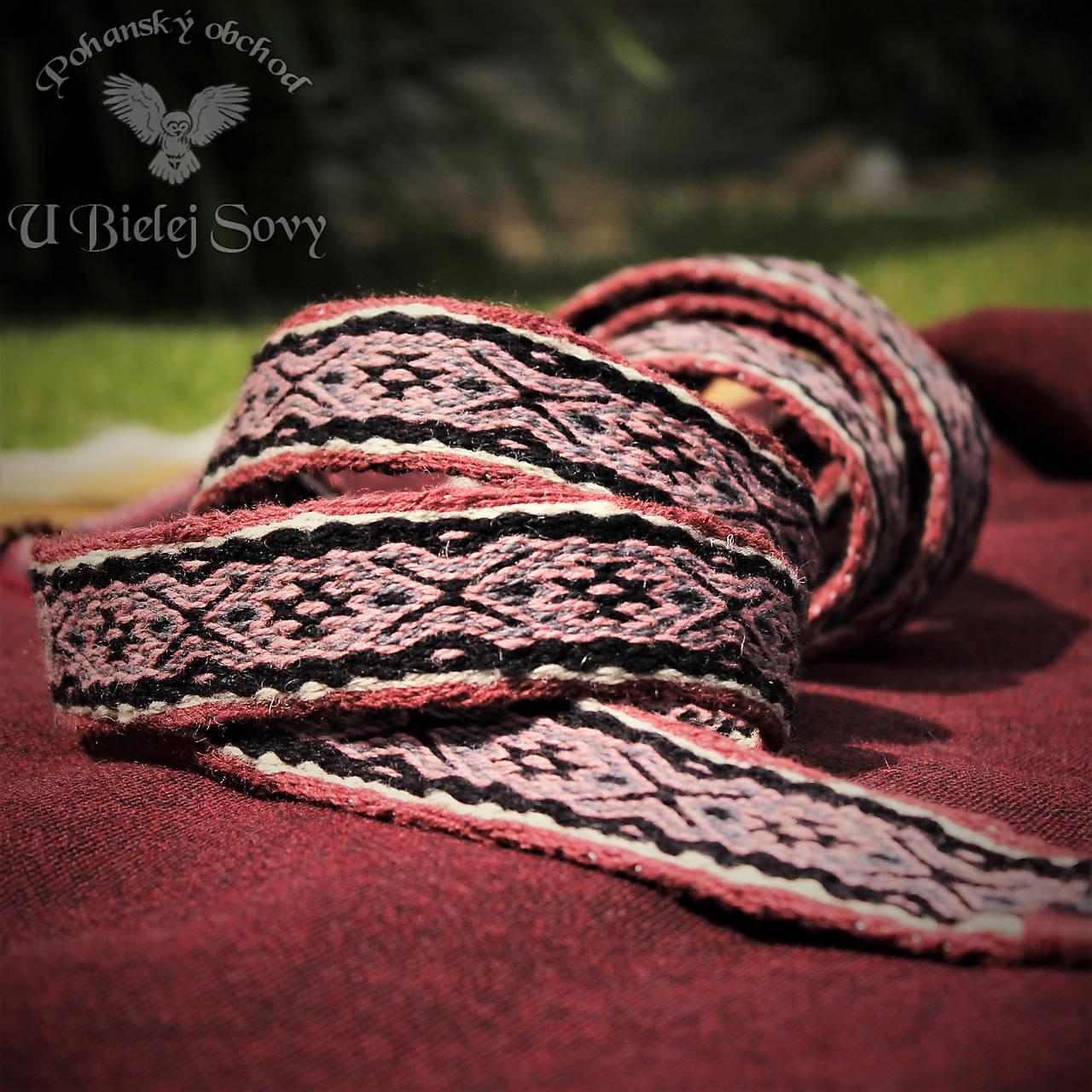 Karetka Staré symboly / UBielejSovy - SAShE.sk