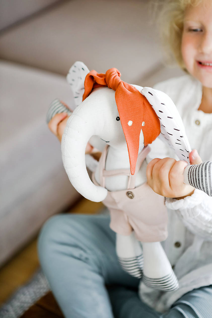 Slonica Mili / Jaborca - SAShE.sk