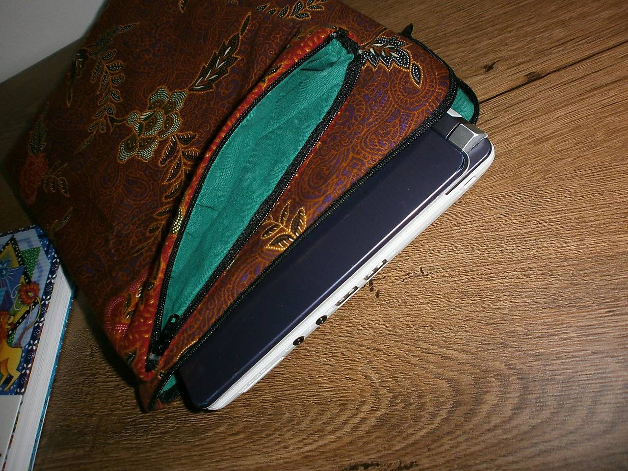 Obal na tablet. / MaraMt - SAShE.sk