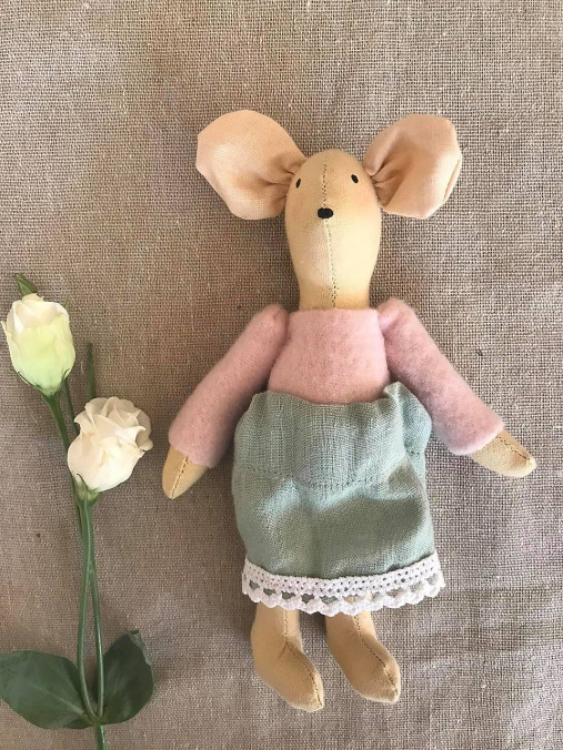 Myška Mimi vo vidieckom šate / gaby - SAShE.sk