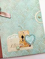 Rodinný album / Baranova - SAShE.sk