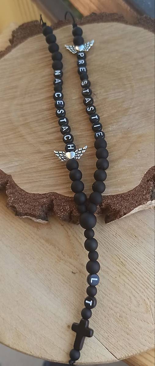 Prívesok alebo amulet do auta Privesok na želanie s textom menom alebo ...