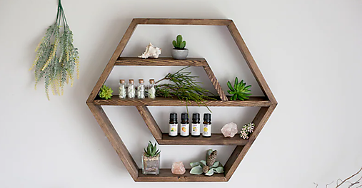 Polička hexagon / JwoodG - SAShE.sk