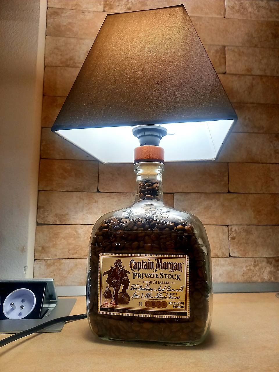 Captain morgan lampa / whiskylampy - SAShE.sk