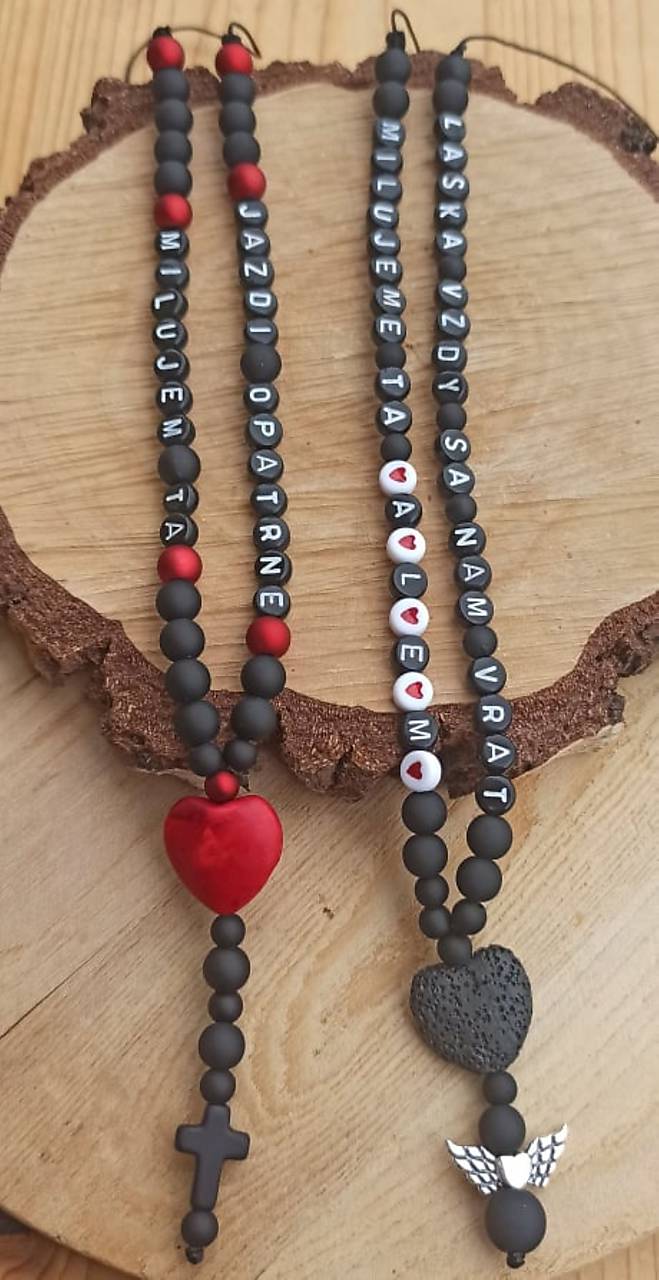 Prívesok alebo amulet do auta na želanie s textom menom alebo dátumom ...