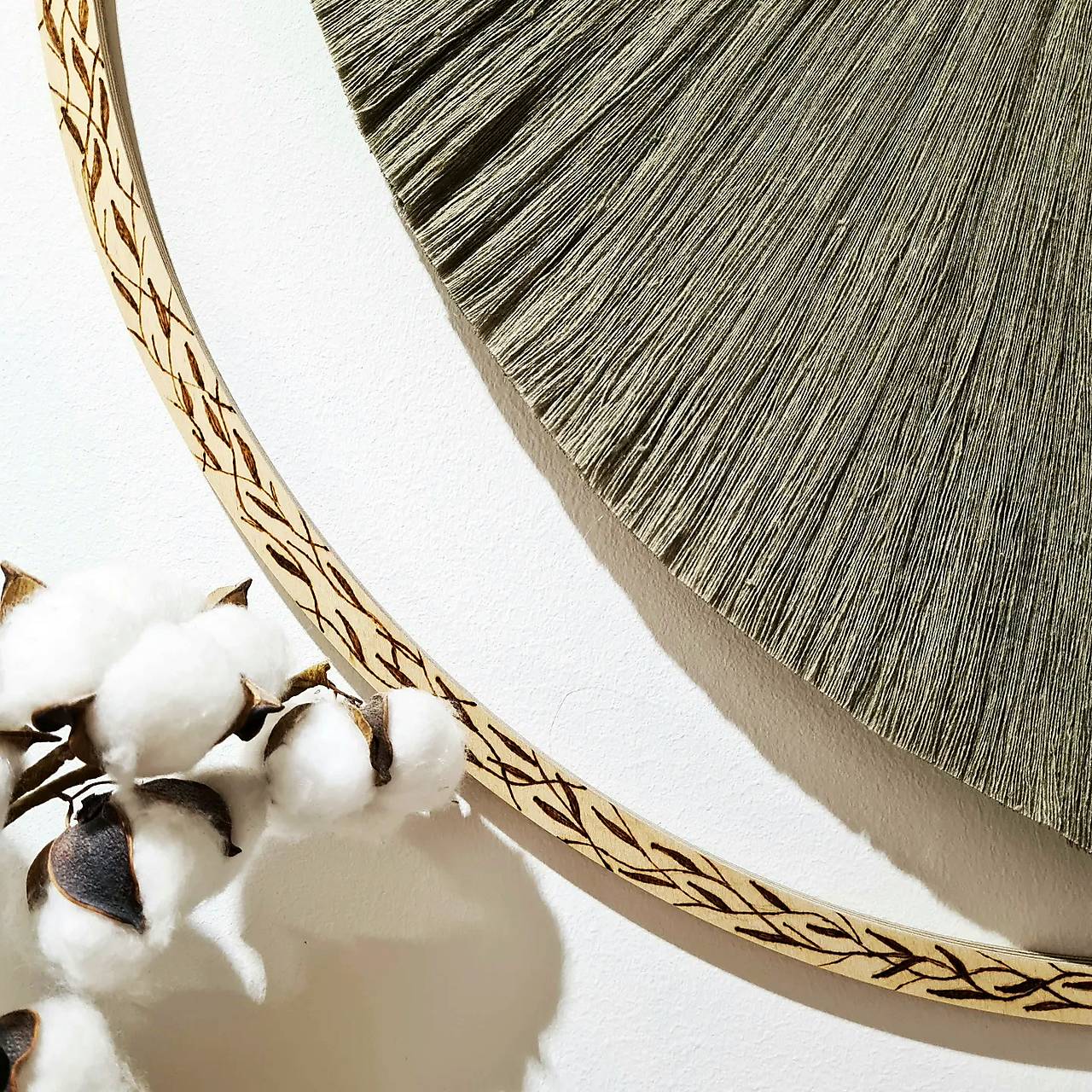 Makramé list XXL v drevenom ručne vypaľovanom ráme / hollymi.rukami ...