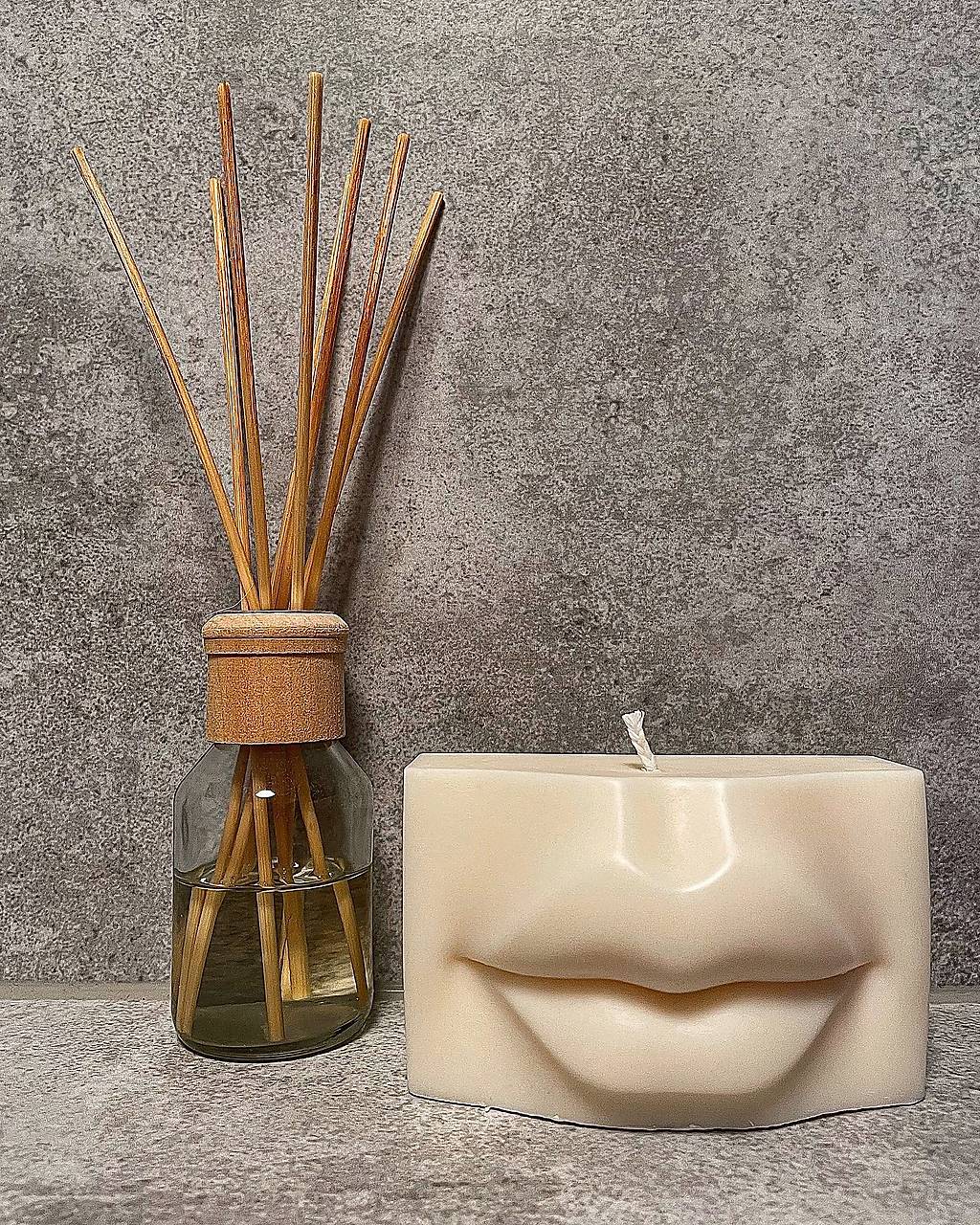 Sójová sviečka - Pery (s farbou - žltá, medová, oranžová, červená ...