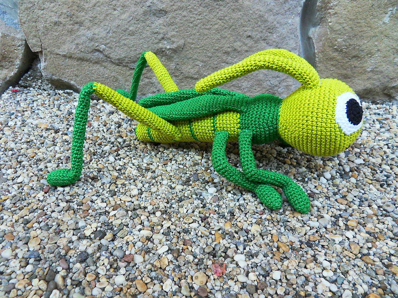 Originálny háčkovaný lúčny koník Zippy / susu_hackohracky - SAShE.sk