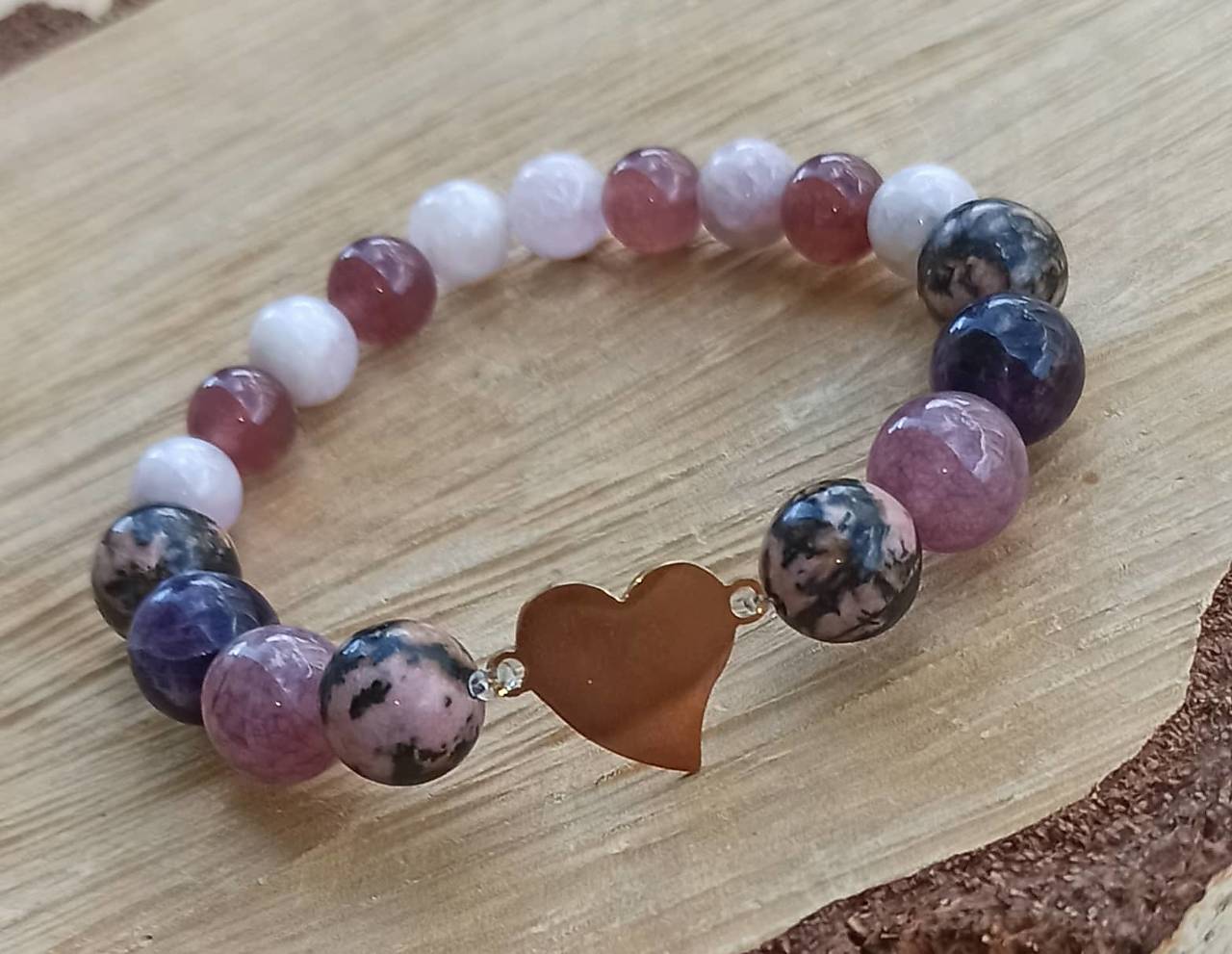 Náramok vynikajúci hojič rán, ktorý lieči aj poštípanie hmyzom. Dokáže ...