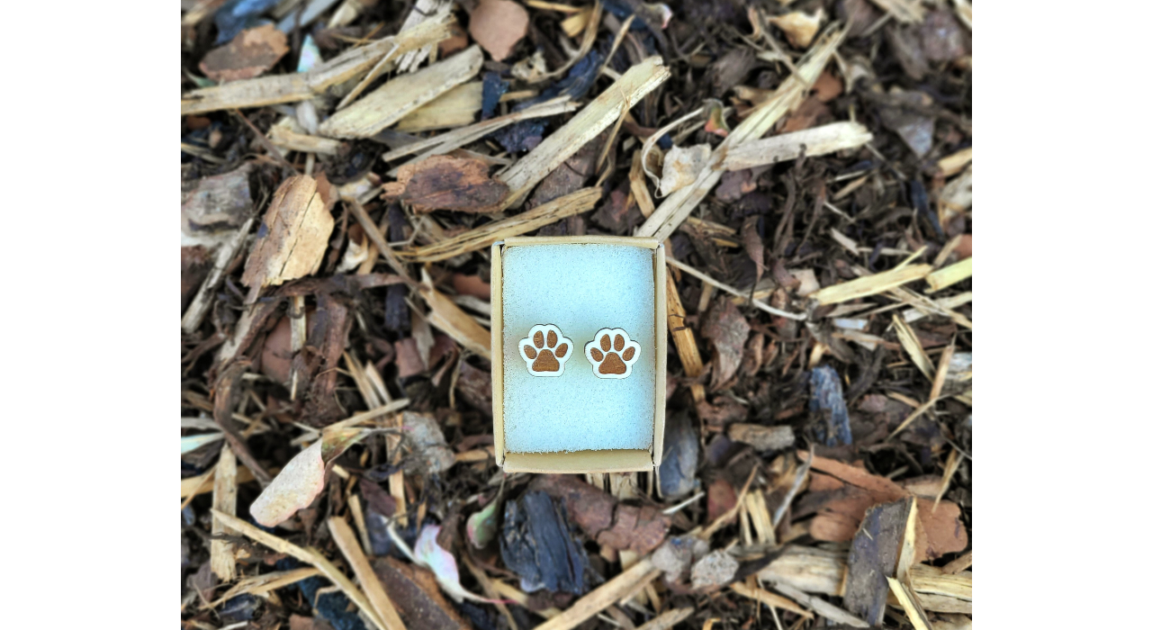 Drevené náušnice - Psia labka / Mattio - SAShE.sk - Handmade Náušnice