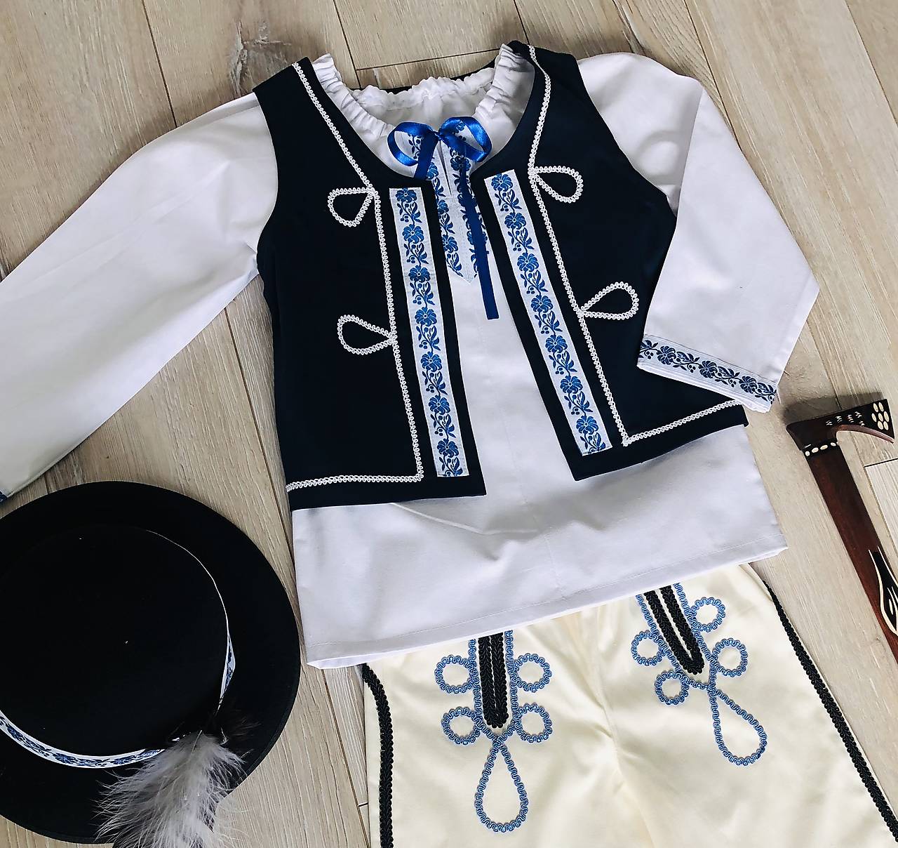 Ľudový chlapčenský kroj Jožko s vestičkou / myM.I.a - SAShE.sk ...