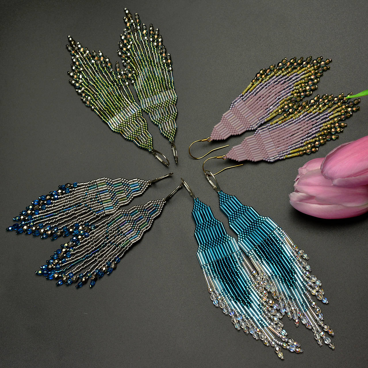 Casaan, fialovo-zelené indické náušnice, korálka / Sol - SAShE.sk