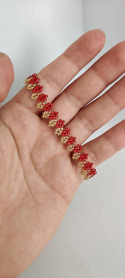 Jemná čipka (Červená) / LESELO - SAShE.sk