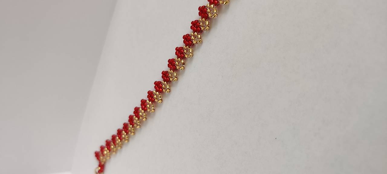 Jemná čipka (Červená) / LESELO - SAShE.sk