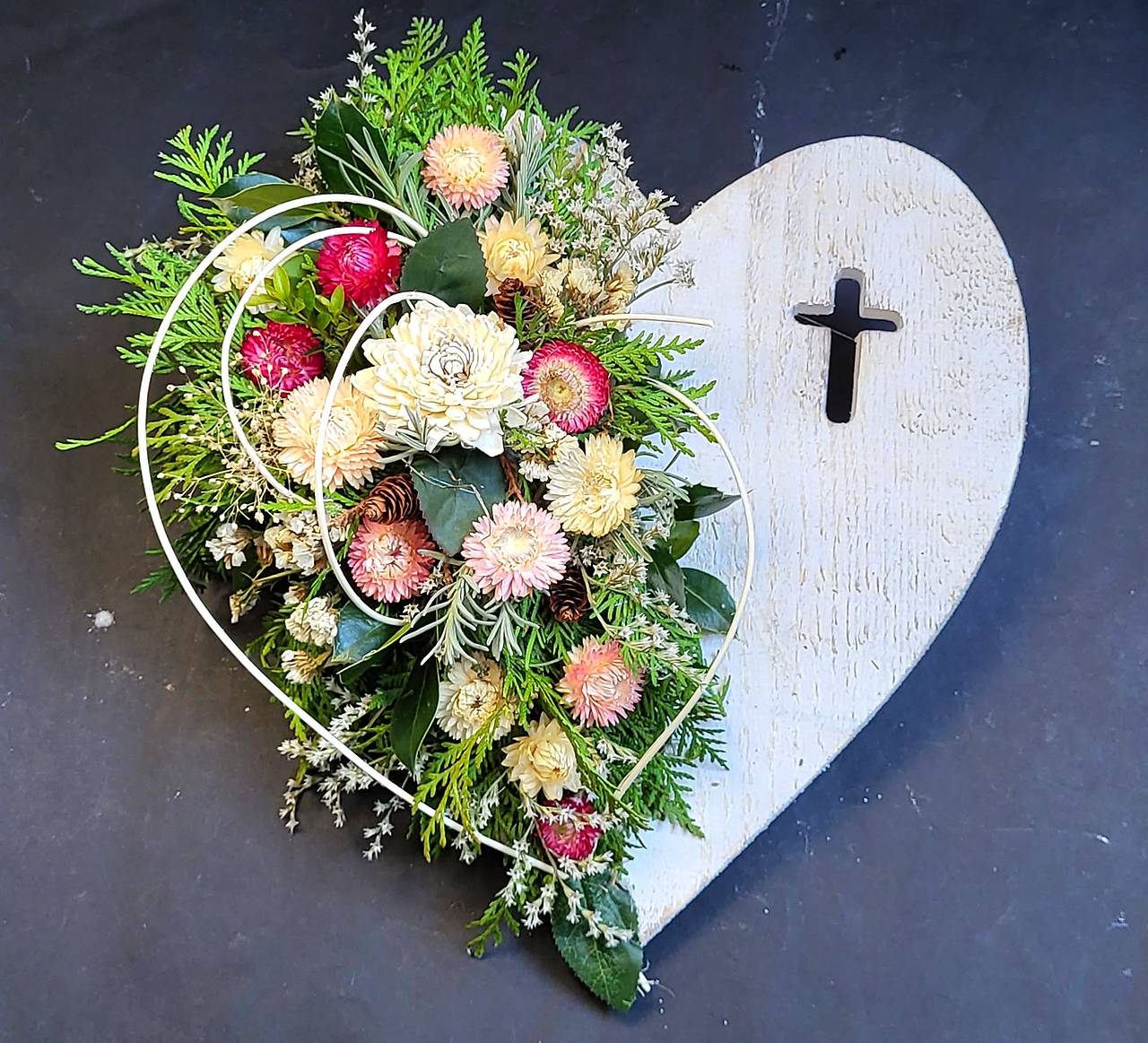 Prírodné srdce na hrob / Freesiaatelier - SAShE.sk - Handmade Dekorácie