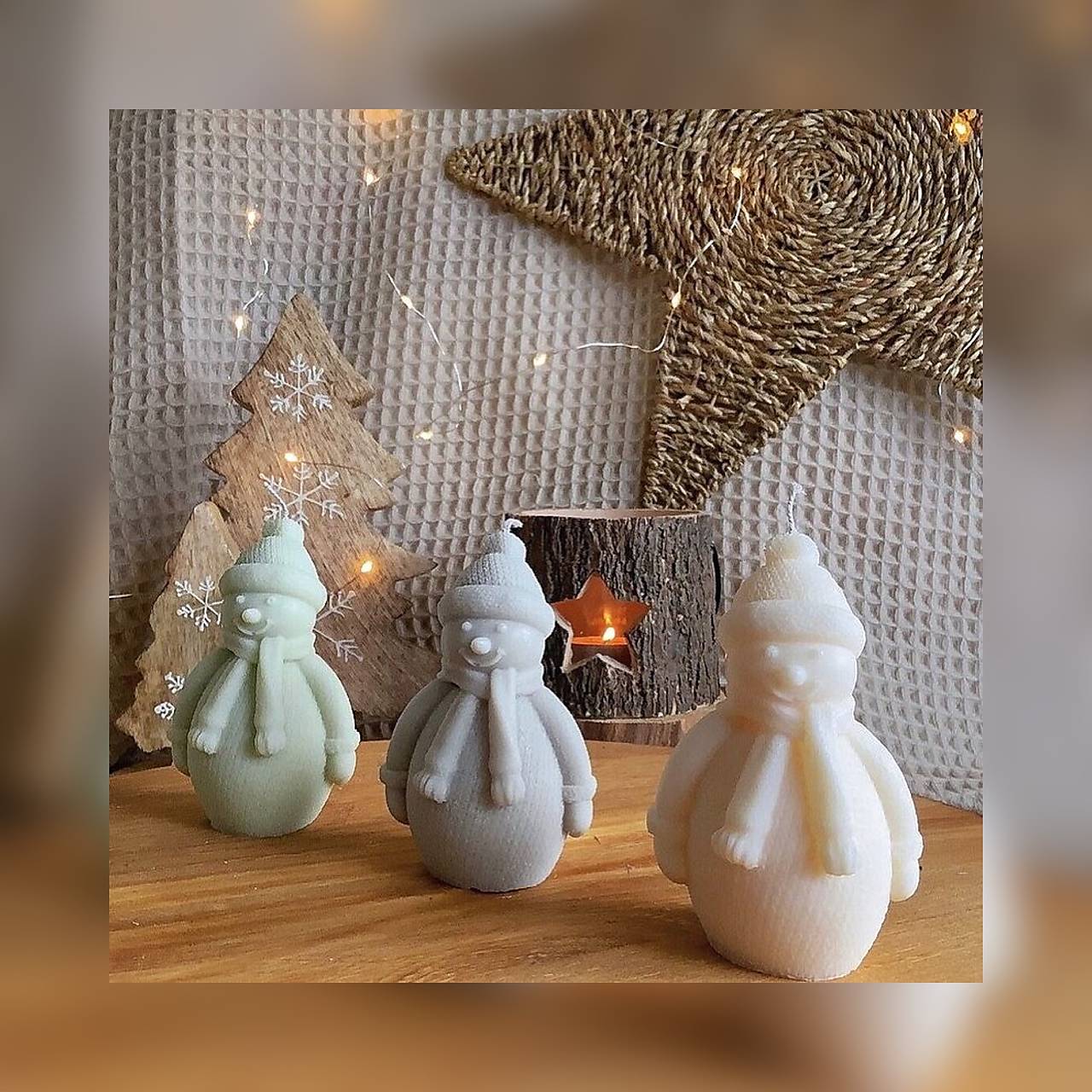 Vianočná sójová sviečka - Snehuliak (s farbou - žltá, medová, oranžová ...