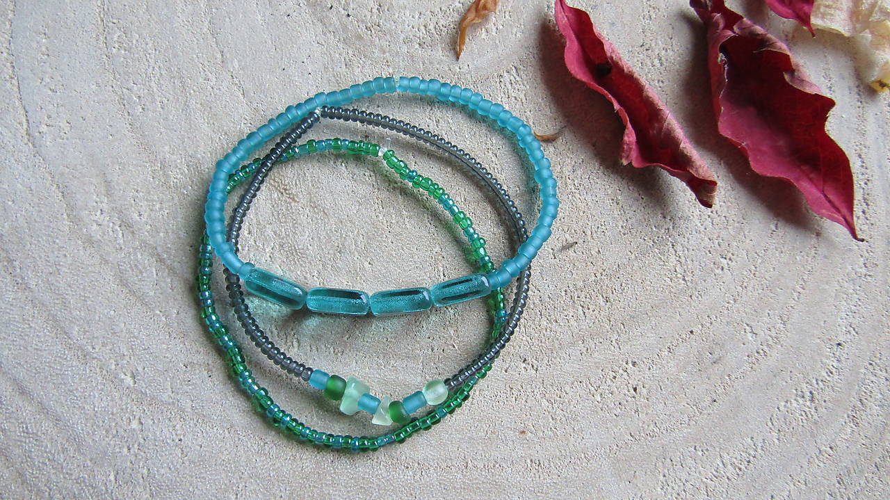 Náramky (Mikulášska sada troch náramkov z korálok na gumičke v ...