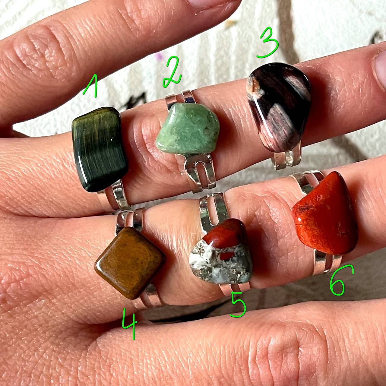 Simple Tumbled Gemstone Ring / Prsteň s tromlovaným minerálom / LaWande ...