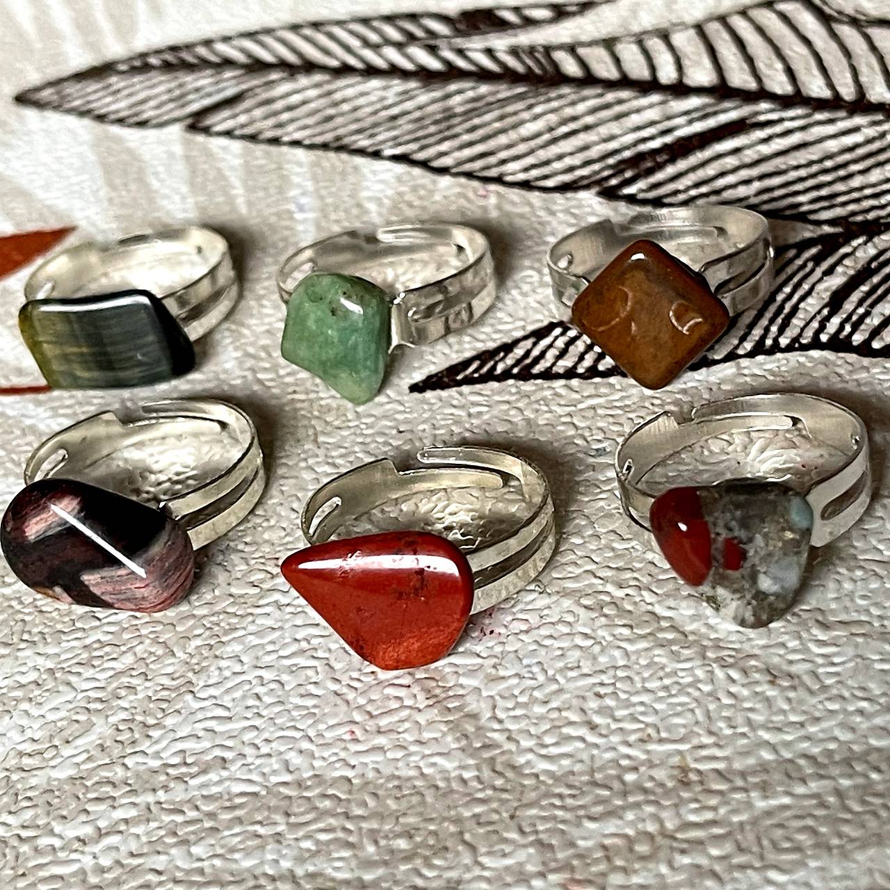 Simple Tumbled Gemstone Ring / Prsteň s tromlovaným minerálom / LaWande ...