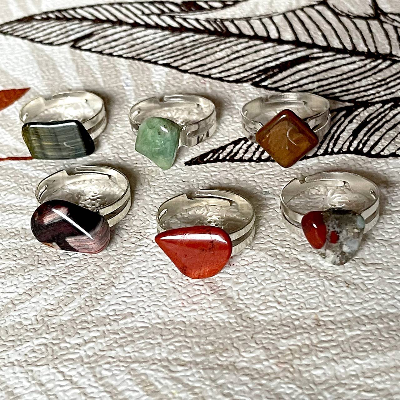 Simple Tumbled Gemstone Ring / Prsteň s tromlovaným minerálom / LaWande ...