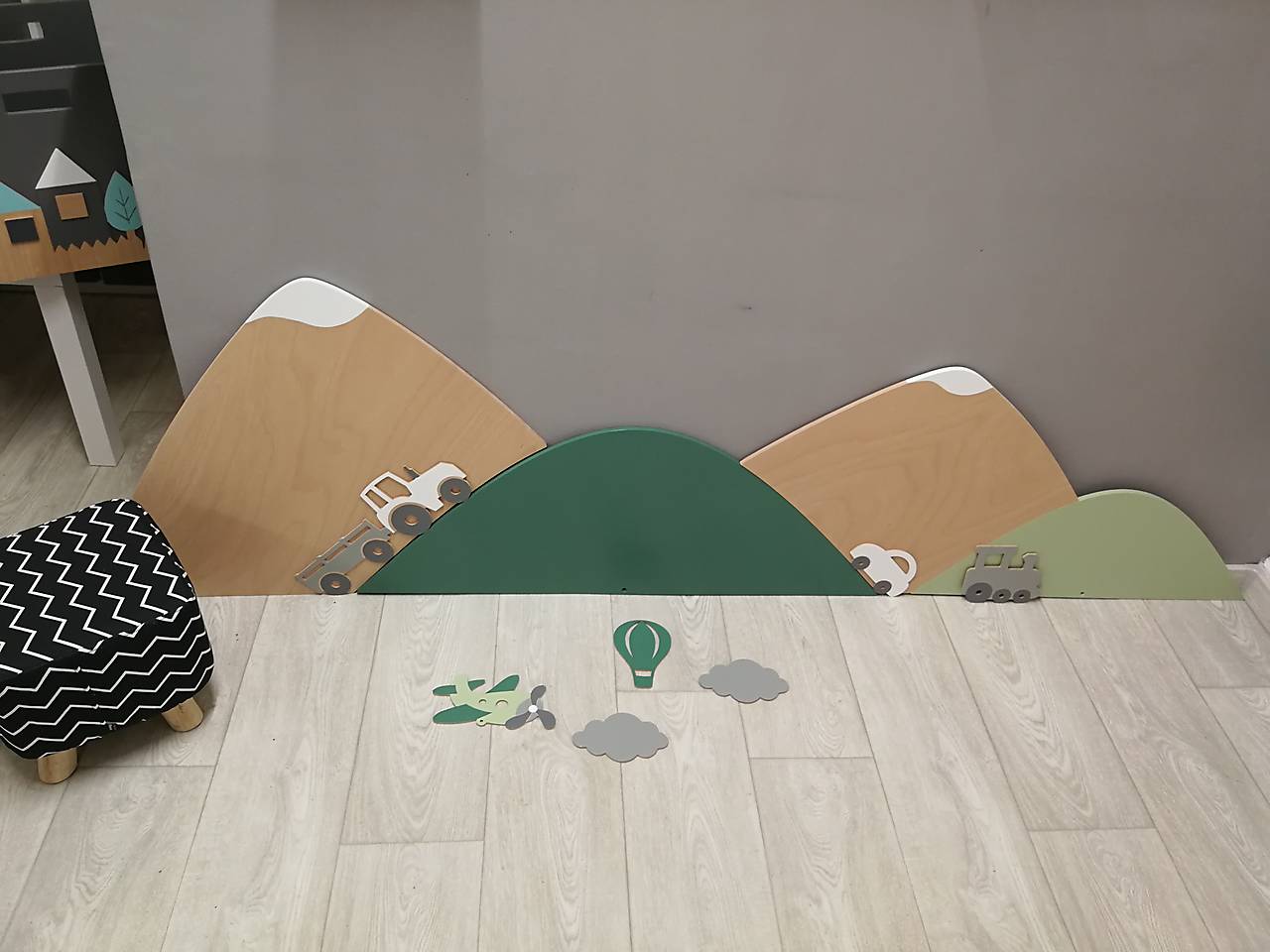 Drevená zástena za posteľ / bavito - SAShE.sk