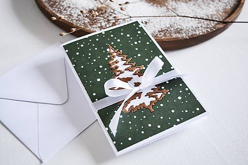 Vianočný pozdrav - stromček s mašľou (Zelená) / MMdesign - SAShE.sk