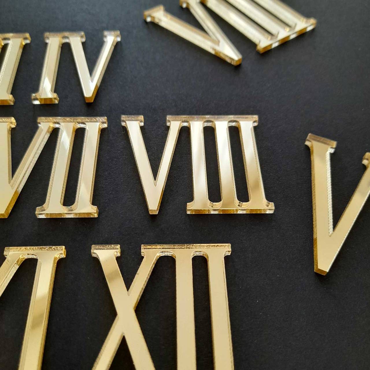 Rímske čísla na hodiny (Zlaté 6cm) / Ozdobyslaskou - SAShE.sk