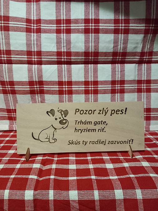 Ceduľka zlý pes / Perie - SAShE.sk