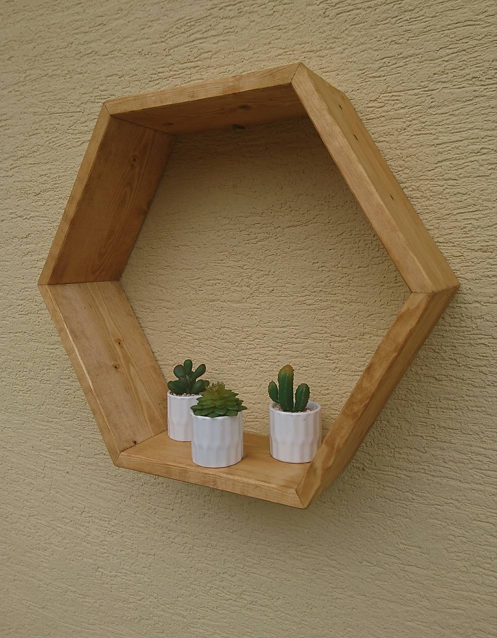 Polička Hexagon / JwoodG - SAShE.sk