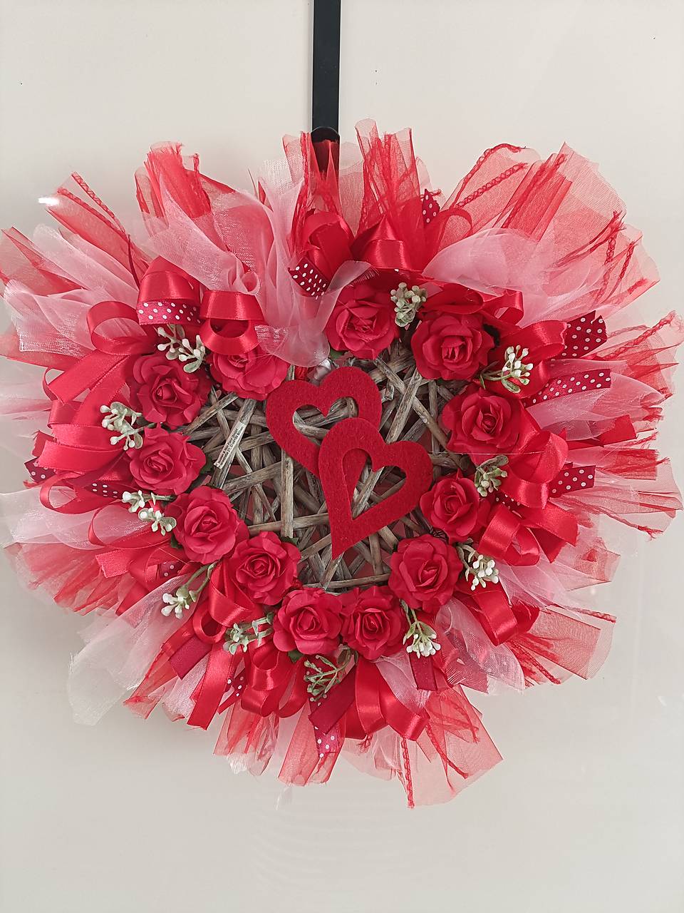 Romantické srdce s malými červenými ružičkami / nasevasedekoracie ...