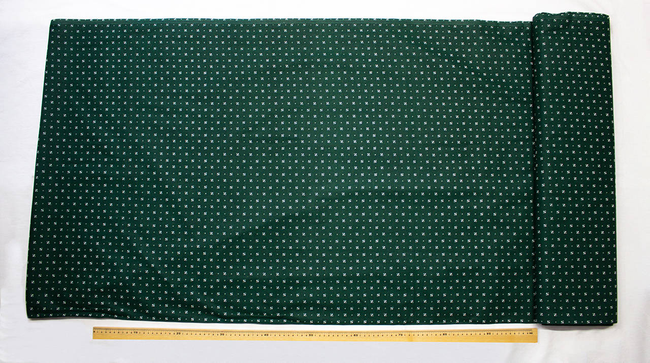 Bavlnená látka – zelená s bielym kvietkom / Margaret-design - SAShE.sk